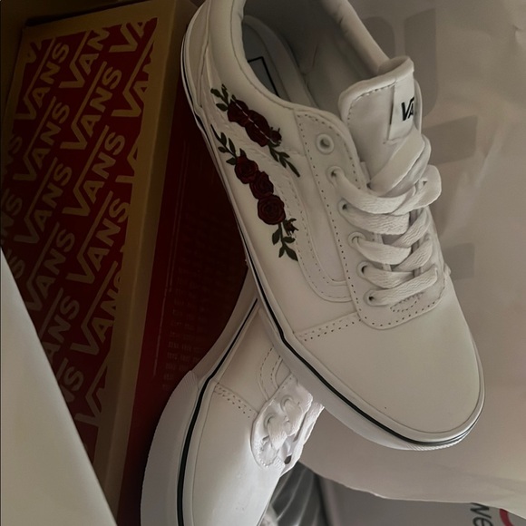 Vans | Shoes | Vans Womens White And Red Rose Sneakers | Poshmark